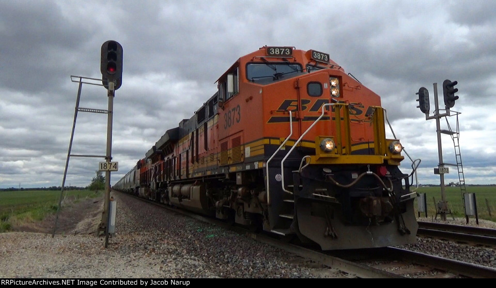 BNSF 3873 West